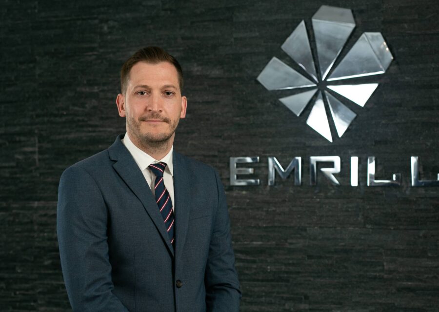 Tipping the Scales of Gender | Emrill